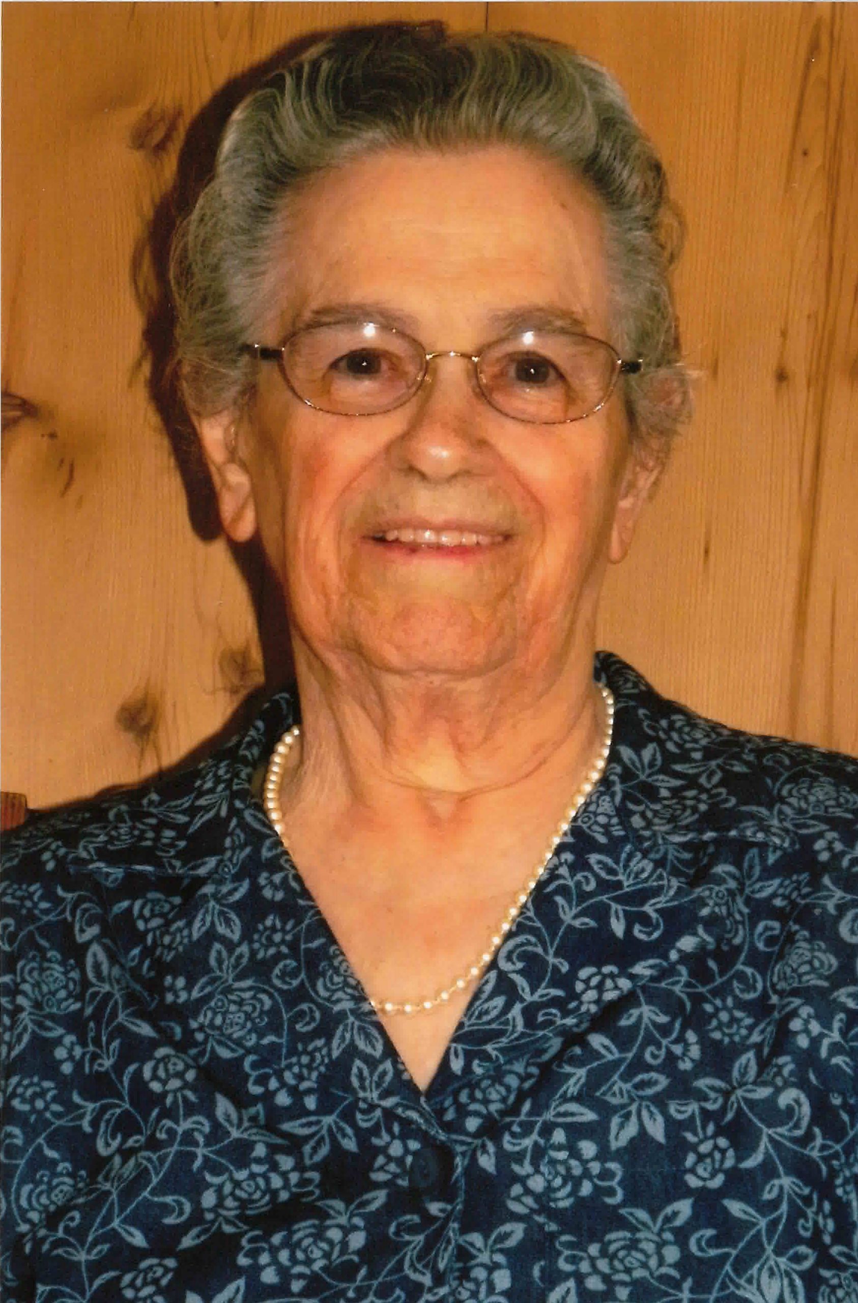 Martha Newcomer Harnish Obituary | Lancaster, PA | Charles F. Snyder Funeral Home