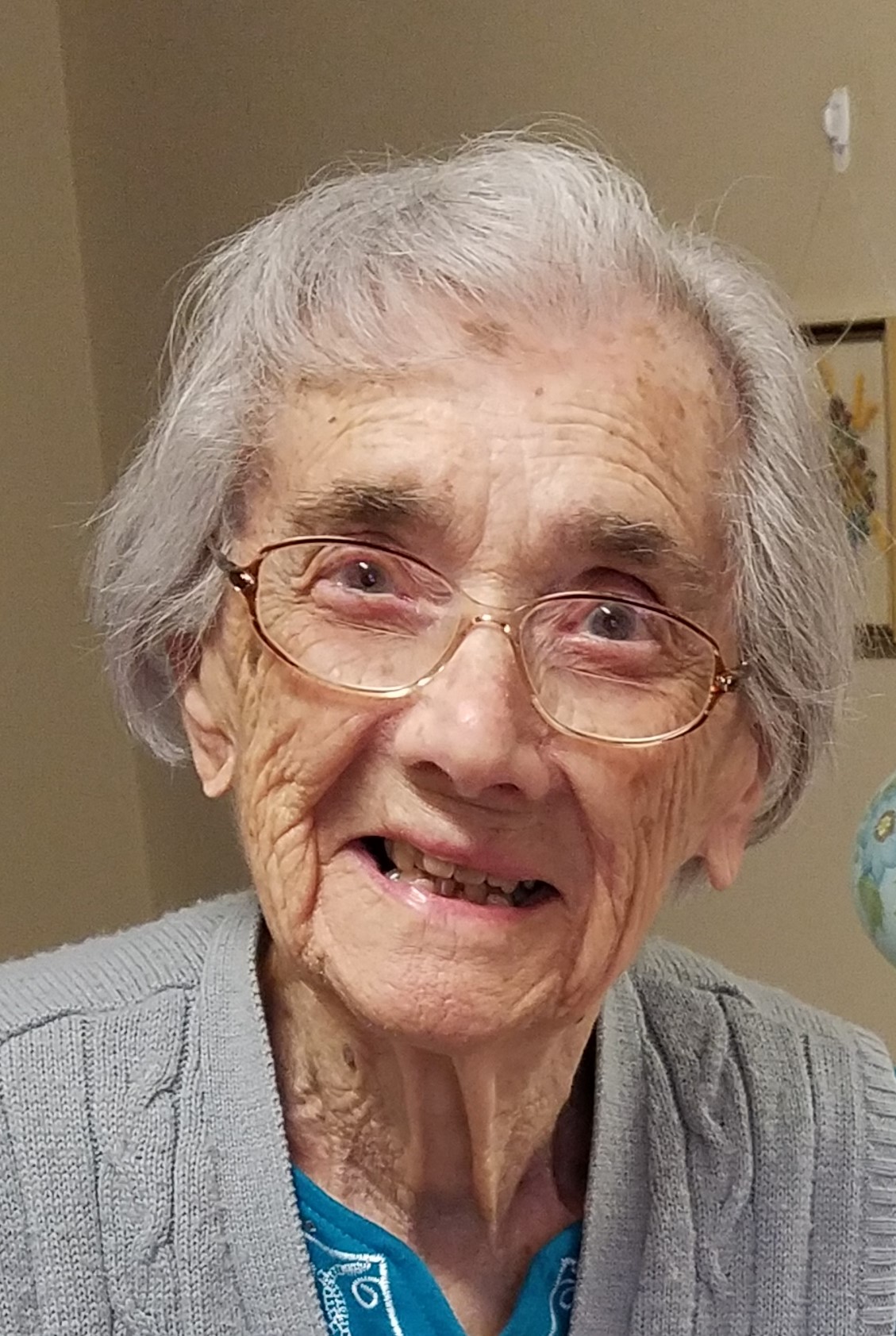 Beatrice Y. Smith Obituary | Lancaster, PA | Charles F. Snyder Funeral Home Beatrice Y. Smith Obituary | Lancaster, PA | Charles F. Snyder Funeral Home
